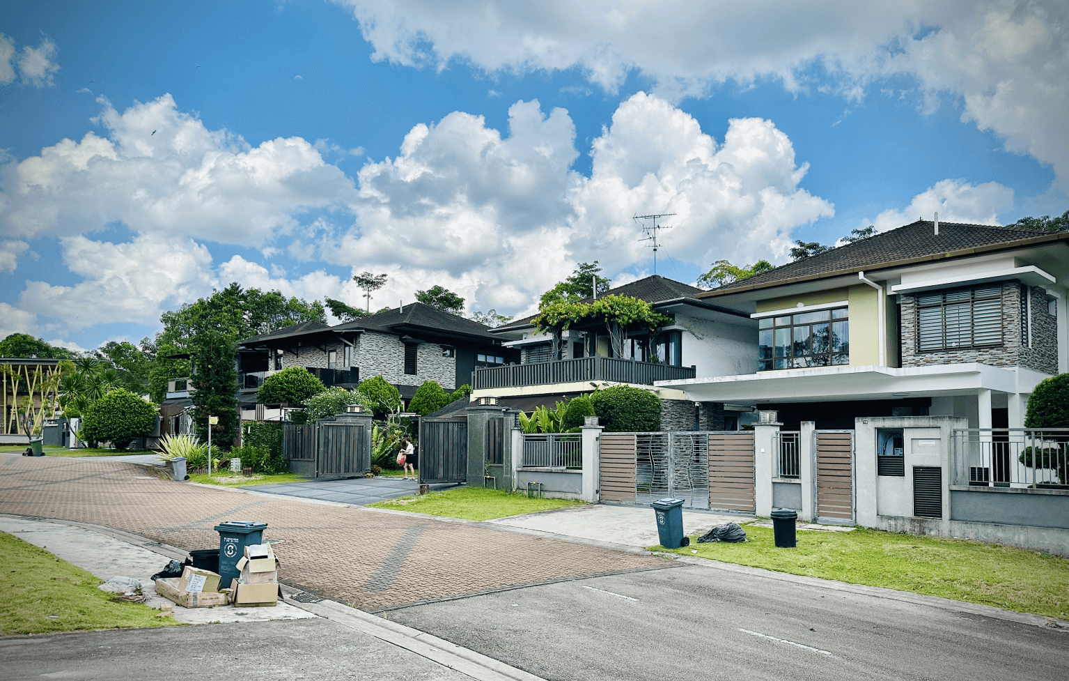 Working at Radiant Collections Sdn Bhd - Company Profile & Information ...