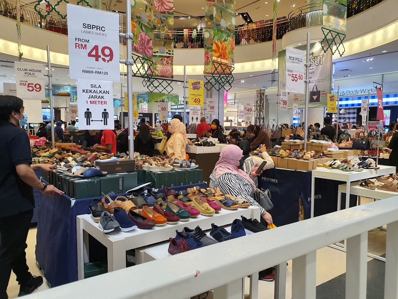 Working at SOGO (K.L.) Department Store Sdn Bhd - Company Profile ...