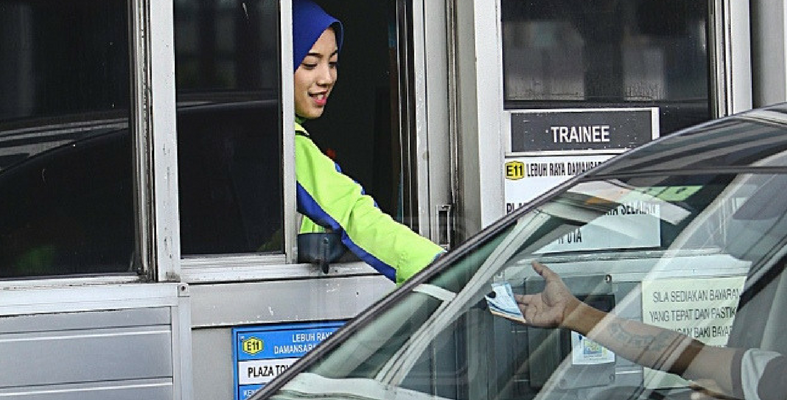 Penjaga Tol Wanita Ini Kongsikan 5 Karenah Pemandu Kita Yang ...